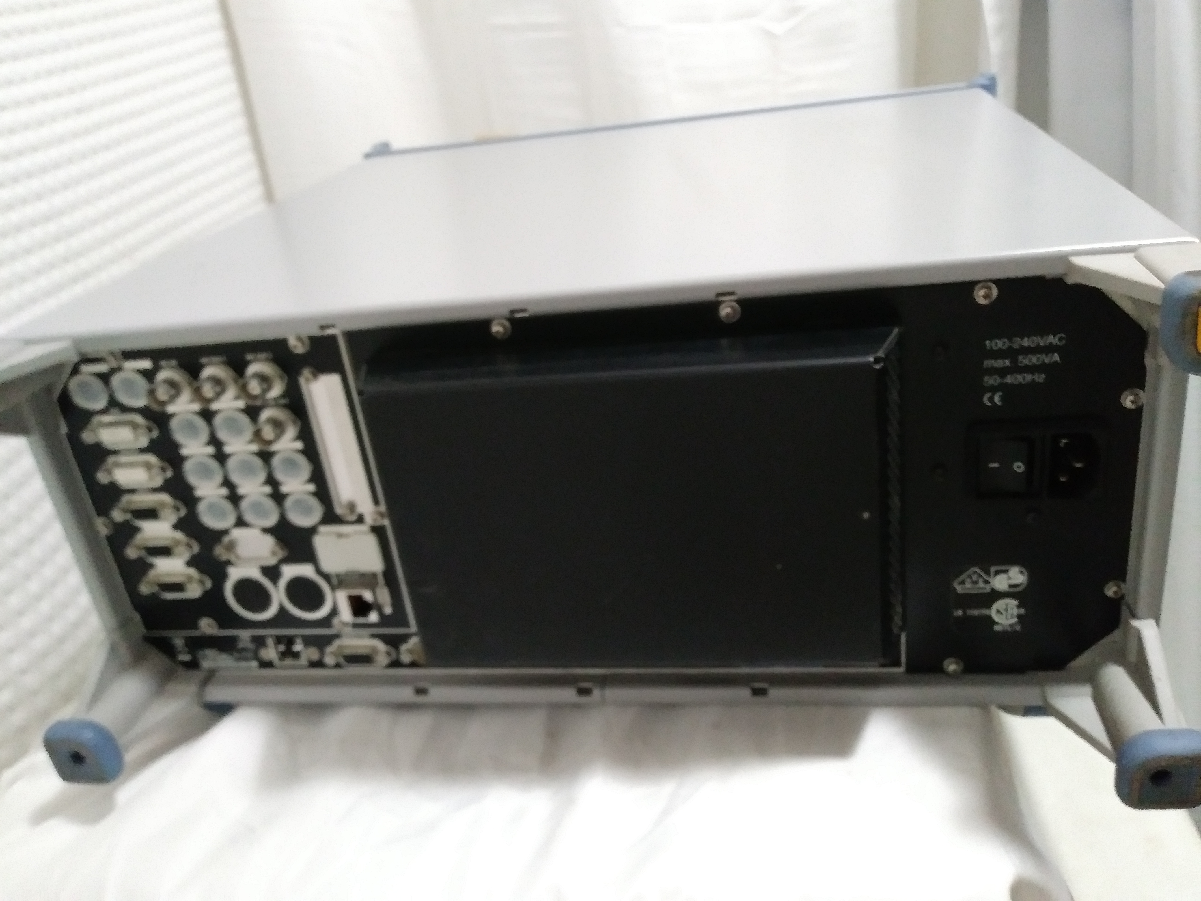 Used Rohde & Schwarz CMU200 for sale by Jon Henhapl | used-line.com