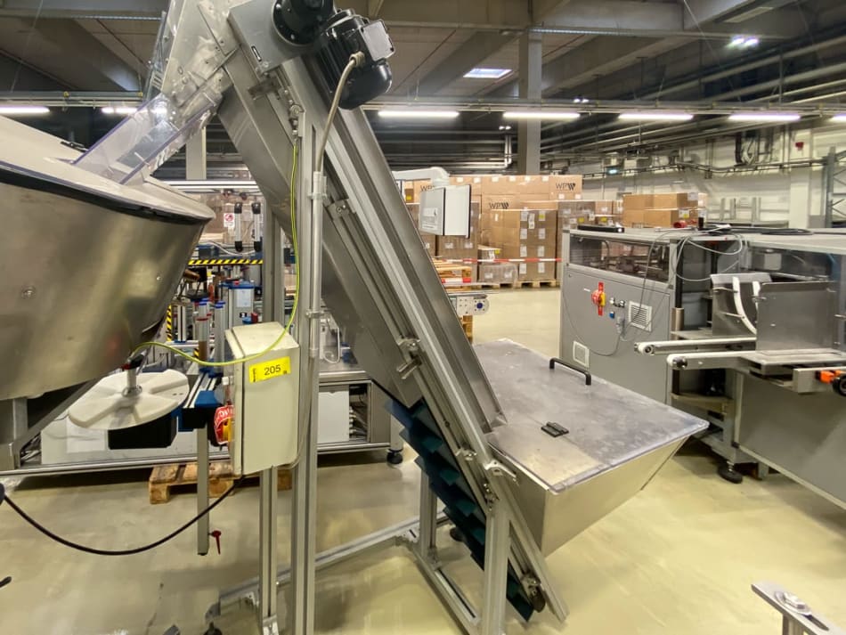 Used Stainless Steel Incline Cap Feed Conveyor BUENDER SCHMITT HOCHFE ...